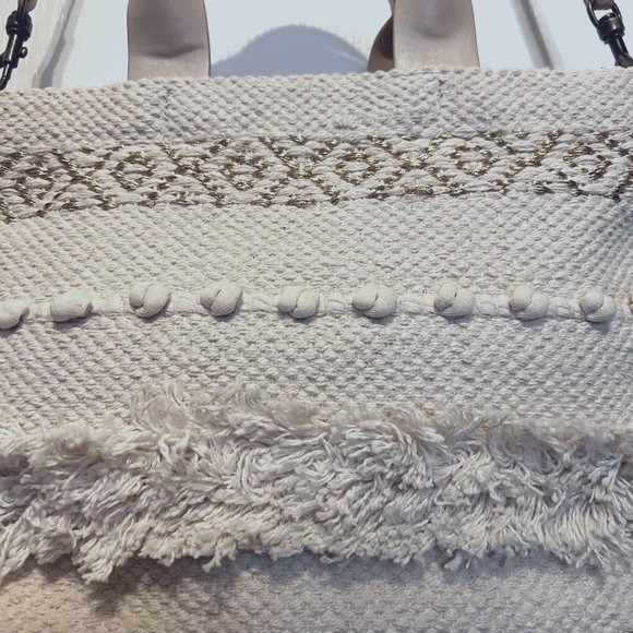 Universal Thread | Bags | Universal Thread Goods Coembroidered ...